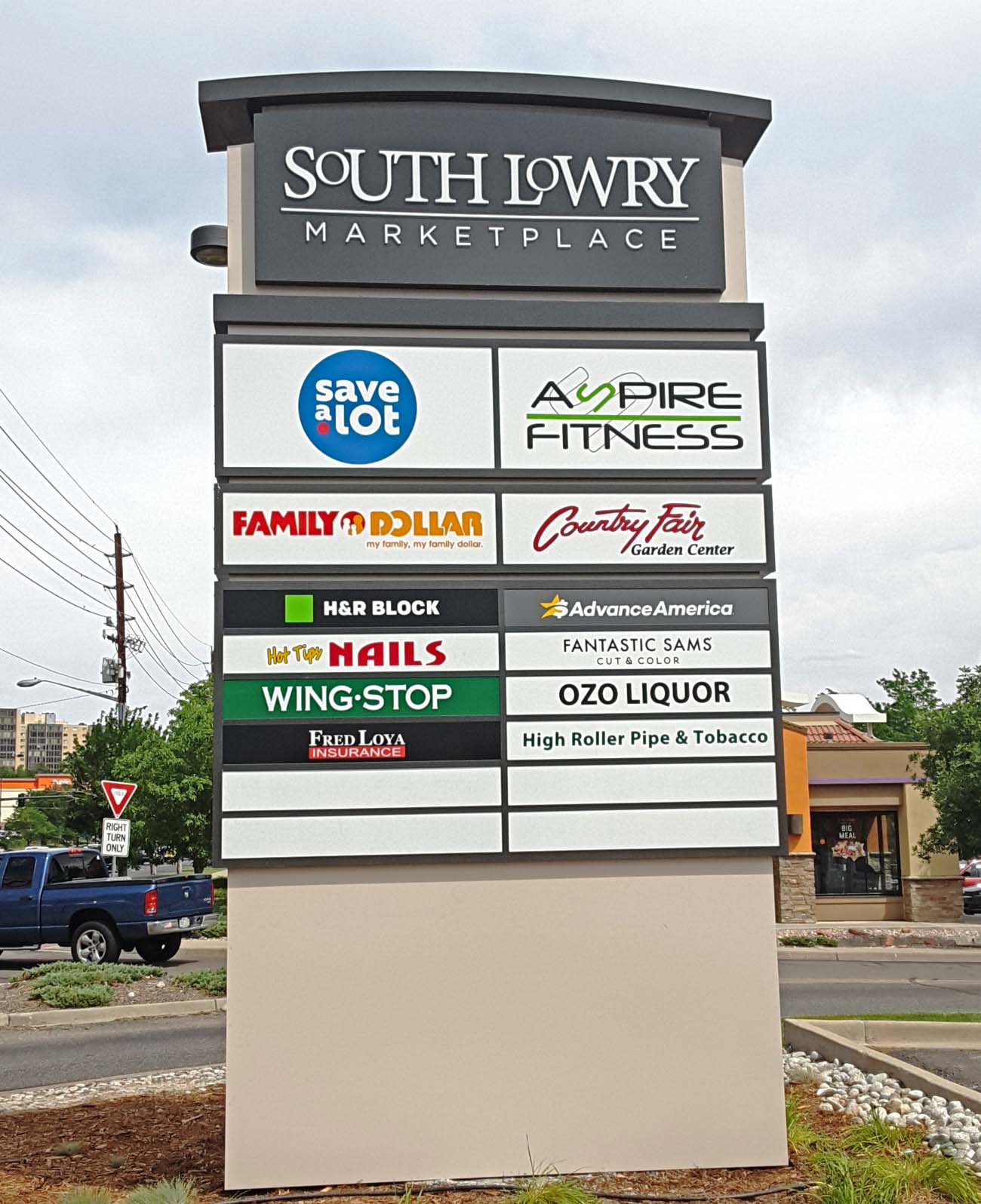 Pylon Signs vs. Monument Signs: Which is the Best Option for Your ...